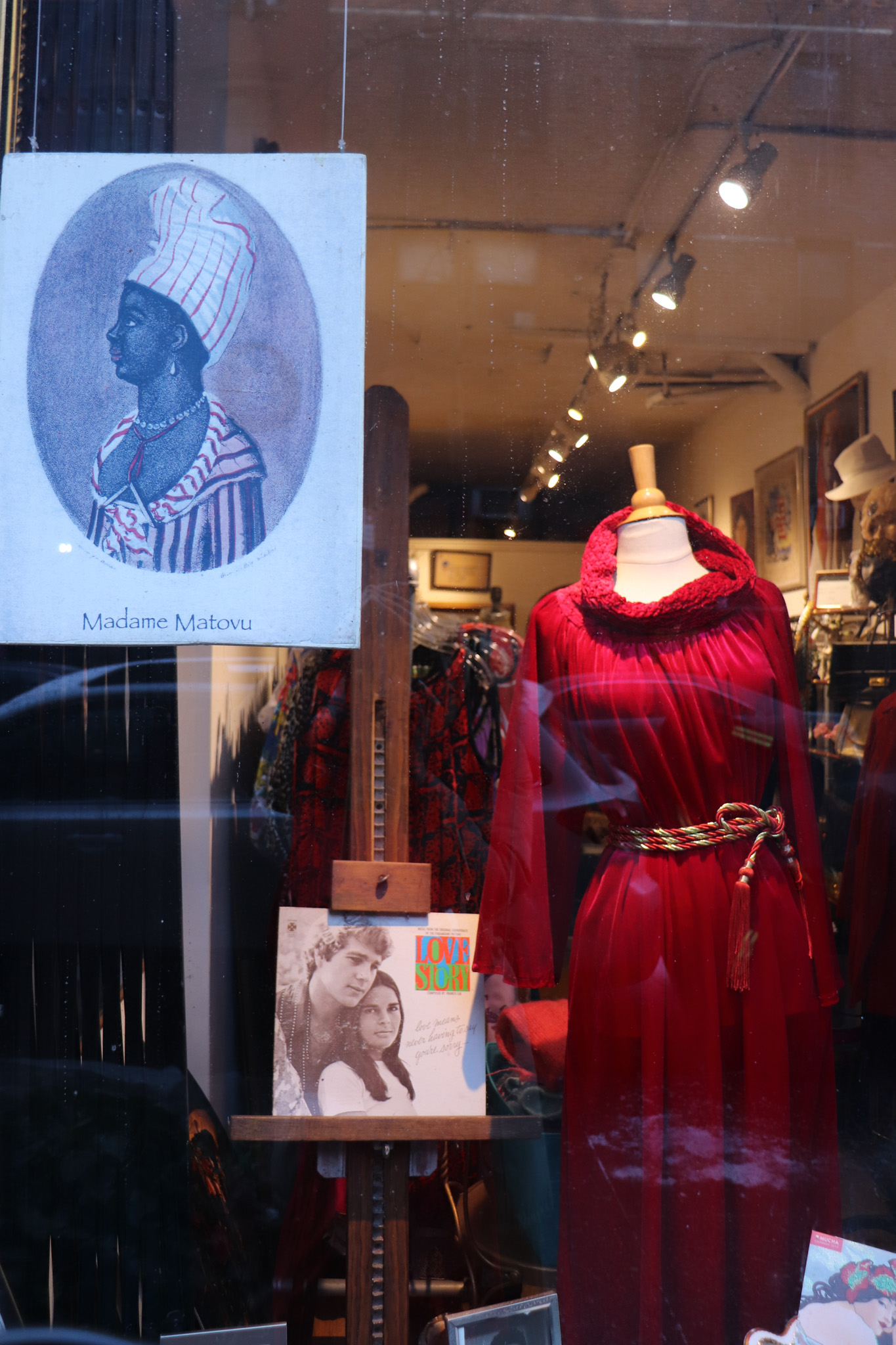 The Ultimate West Village Shopping Guide (16 coolest shops!) | Your Local's Guide