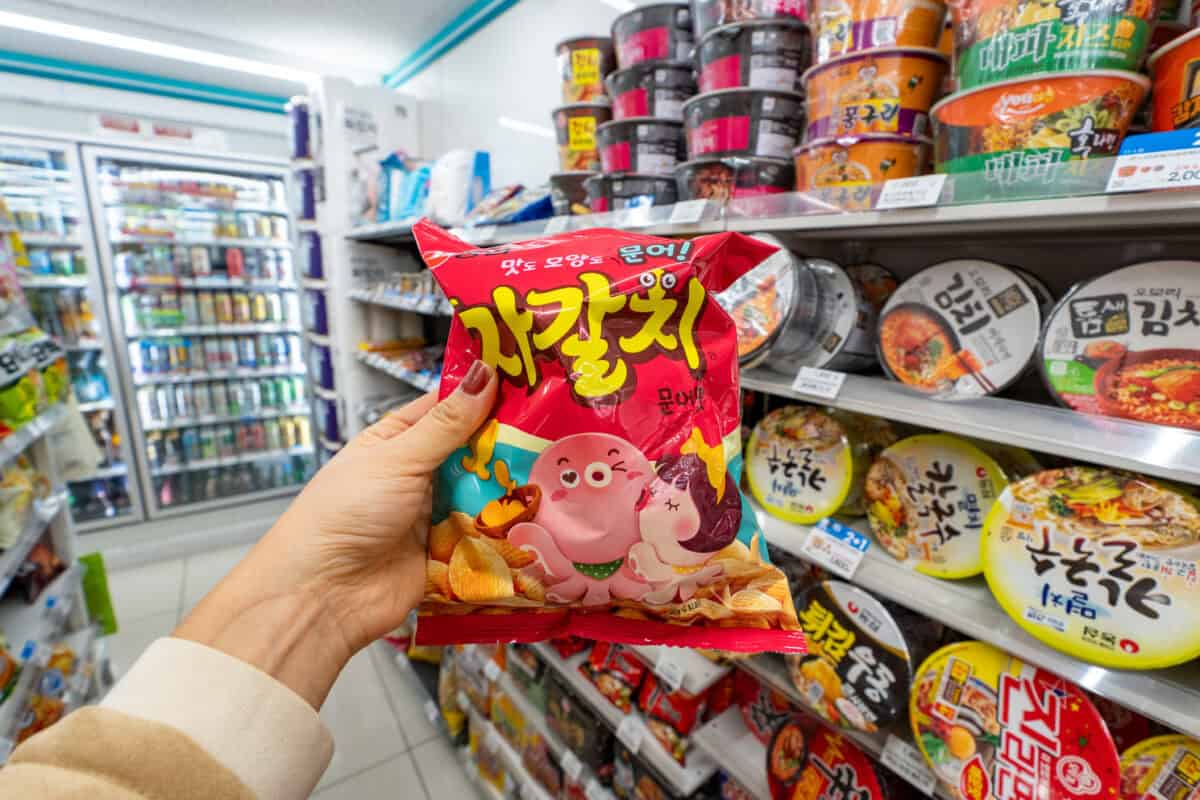 26 Must-Try Korean Convenience Store Snacks (From a Korean!) | Your ...
