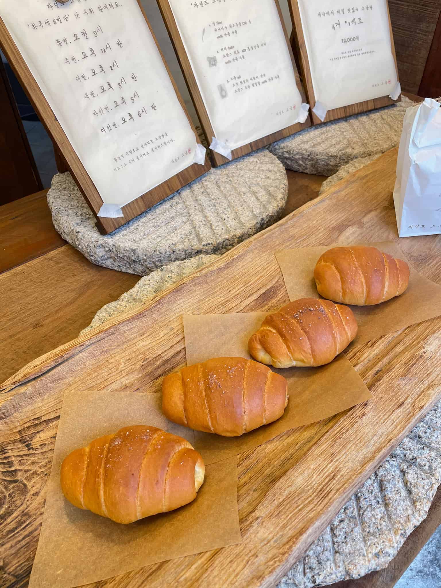 16 Best Restaurants in Seongsu-dong (From a Korean!) | Your Local's Guide