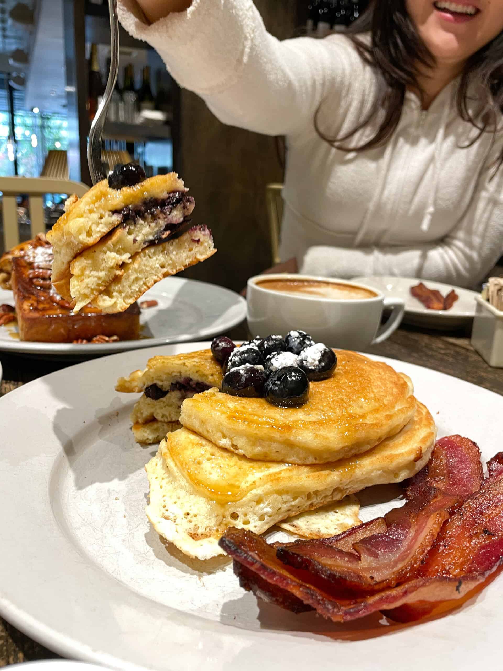 Best Breakfast in Harlem: 8 Spots with Flavor and Soul | Your Local's Guide